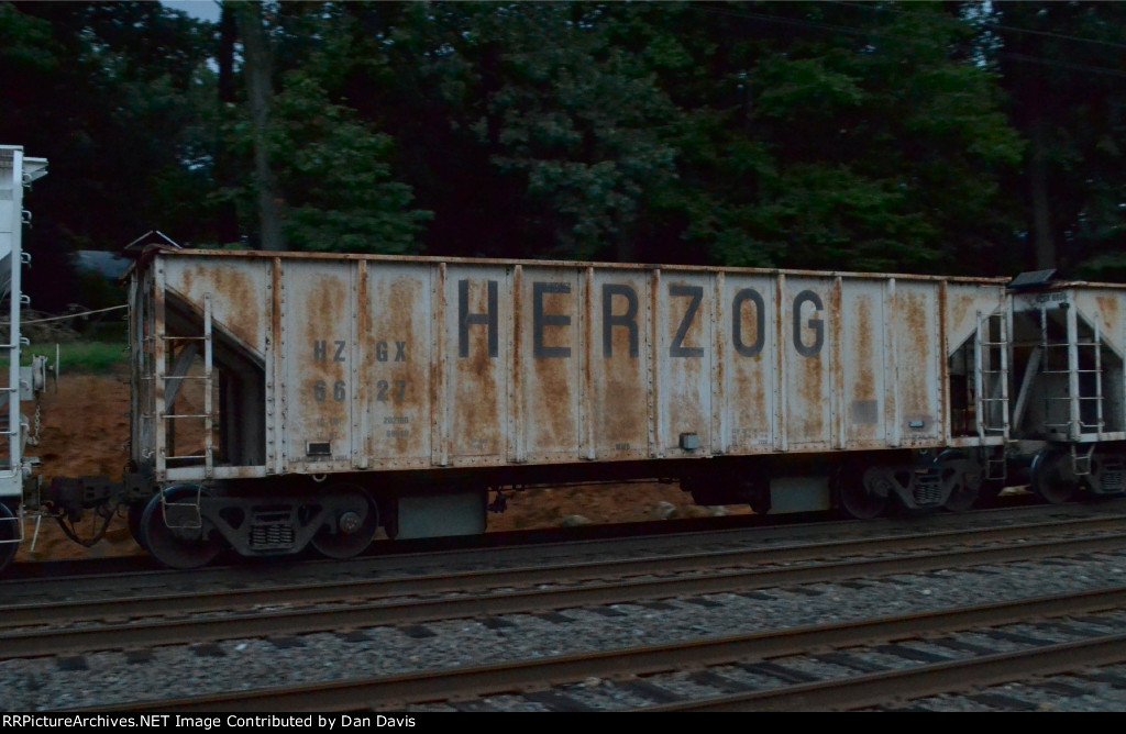 HZGX Ballast Hopper 8627